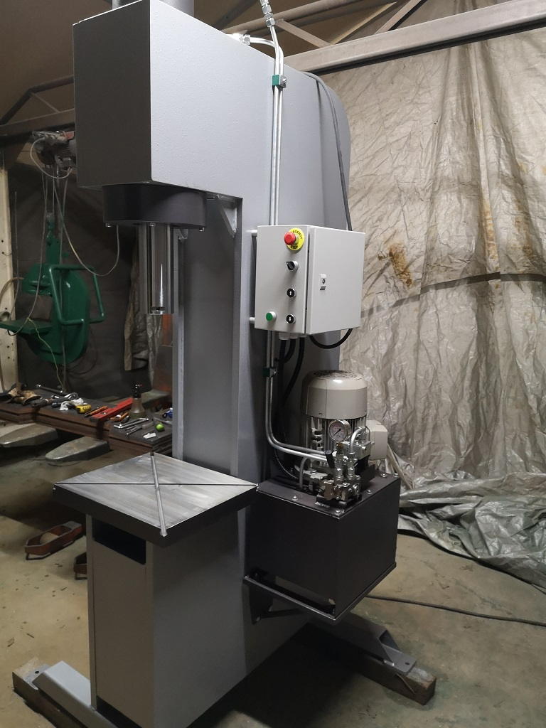 Prasa hydrauliczna typu C 50 ton - Gatonar